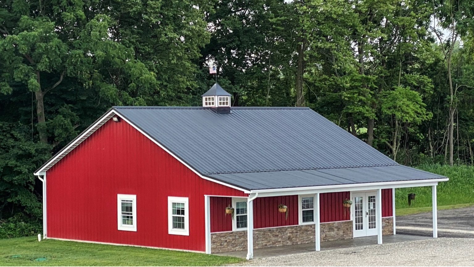 Amish Barn Builders in Bridgeport | MQS Structures Amish Barn Builders ...